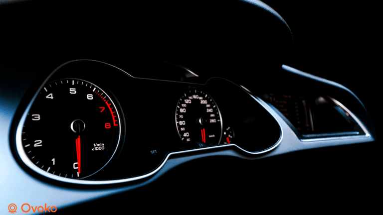 Voyant moteur : causes et signification | Ovoko